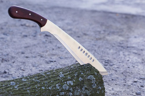 Welche Macheten können im Garten effektiv eingesetzt werden? - Garten Blog